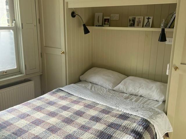 Room at Matthias Road, Greater London