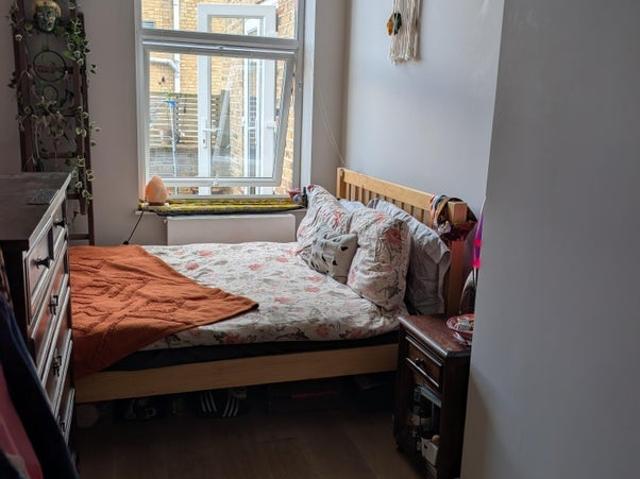 Room at Mattock Lane, Greater London
