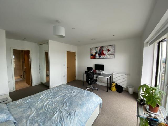 Room at Maud Street, Greater London
