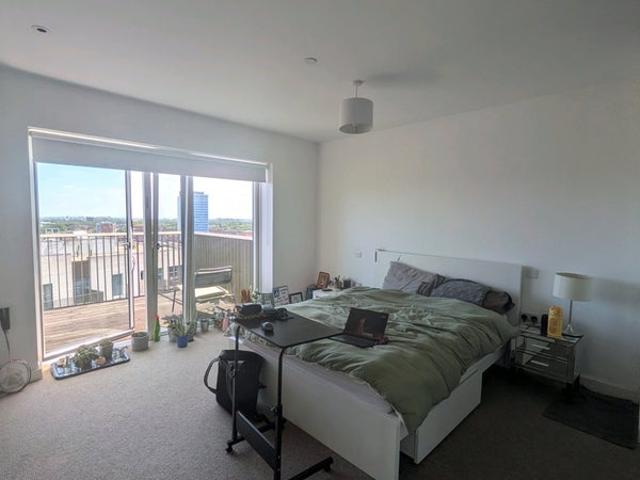 Room at Maud Street, Greater London