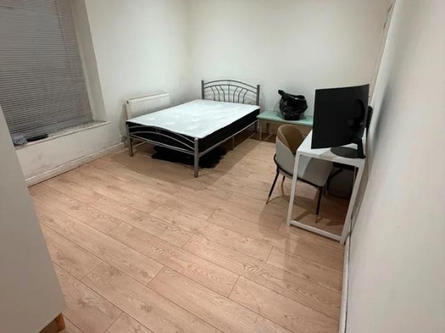Room at Maudsley Street, Hyndburn