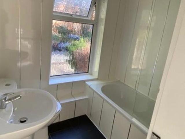 Room at Mauldeth Road, Manchester
