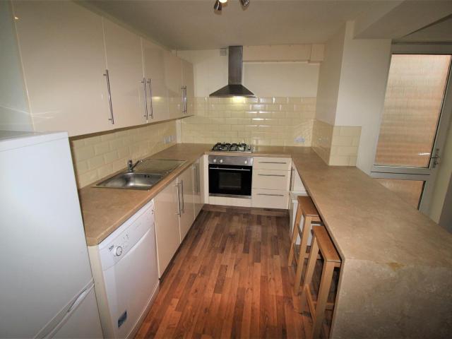 Room at Maxwell Close, Nottingham