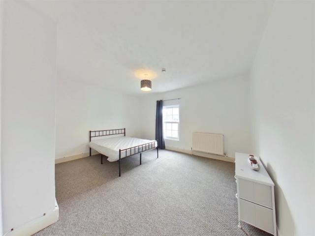 Room at Mayfield Road, Gosport