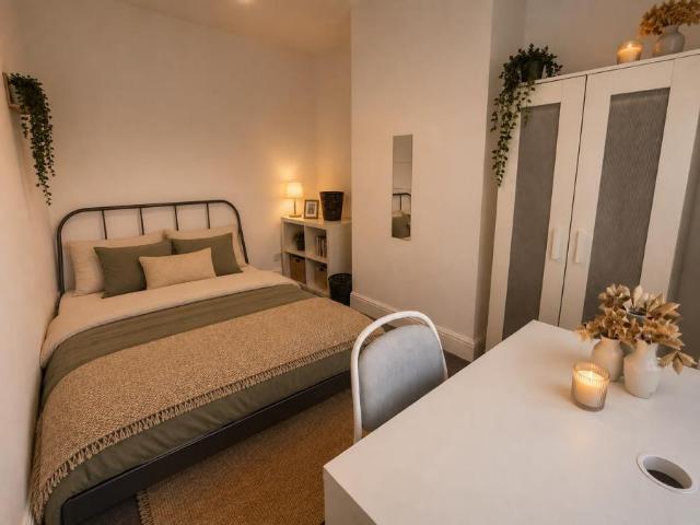 Room at Mayfield Street, Hull