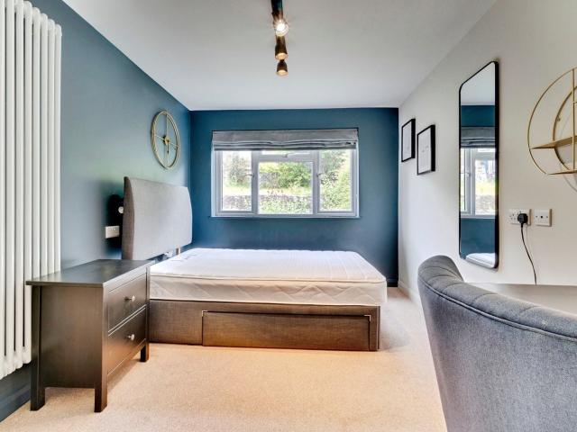Room at Mayhew Crescent, High Wycombe Community Board