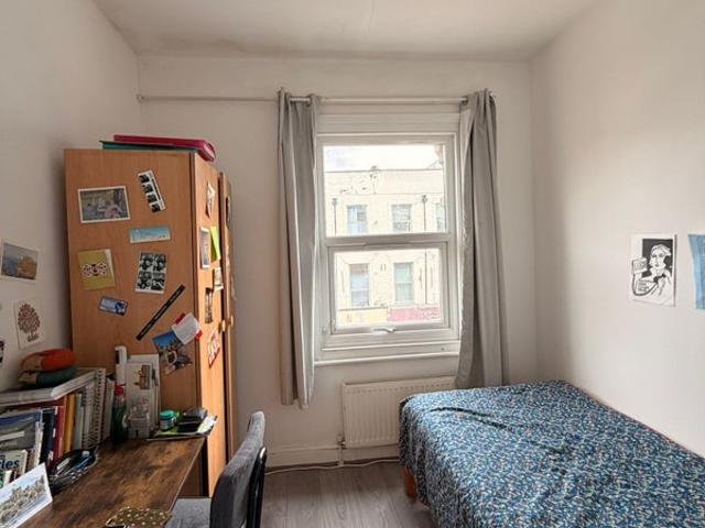 Room at Mayton Street, Greater London