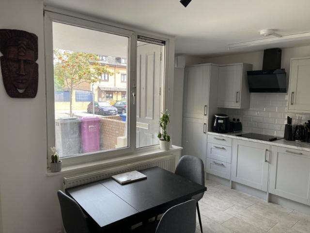 Room at McCullum Road, Greater London