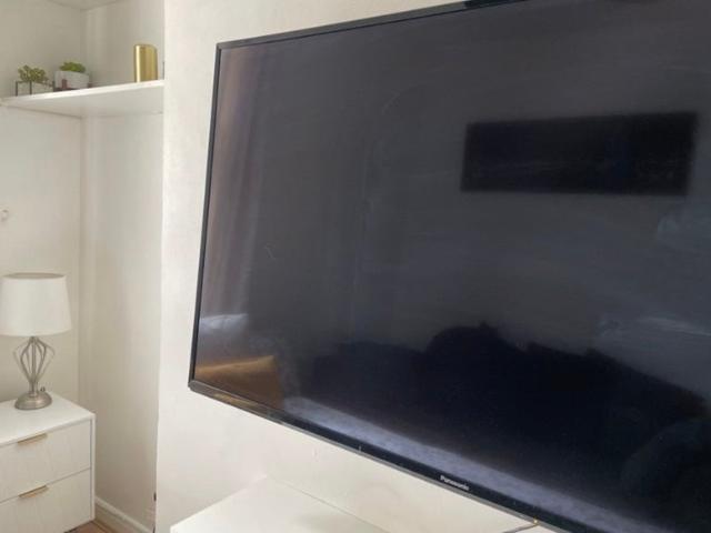 Room at McDowall Road, Greater London