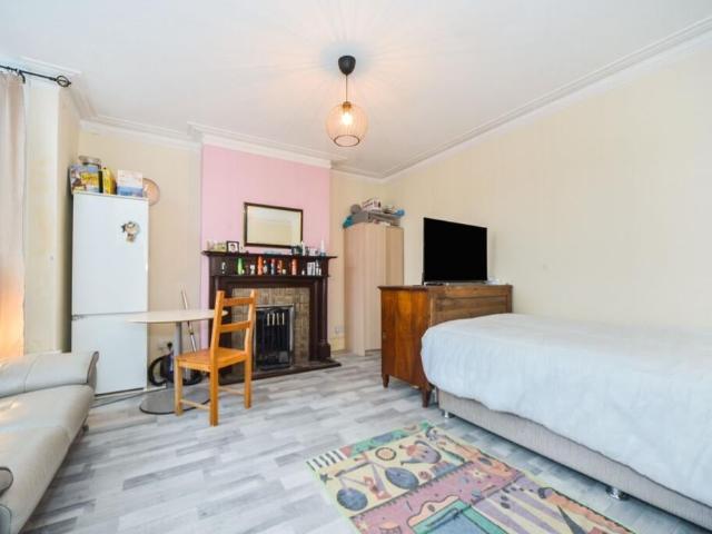 Room at McLeod Road, Greater London
