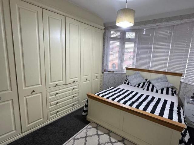 Room at Meadway, Greater London