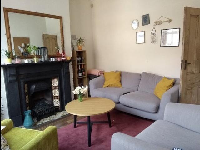 Room at Meadow Terrace, Sheffield