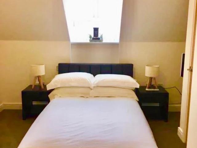 Room at Meadow Gardens, Huntingdonshire