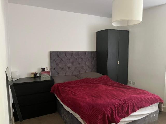 Room at Meadow Row, Greater London