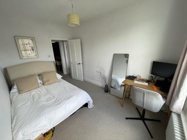 Room at Medwin Street, Greater London