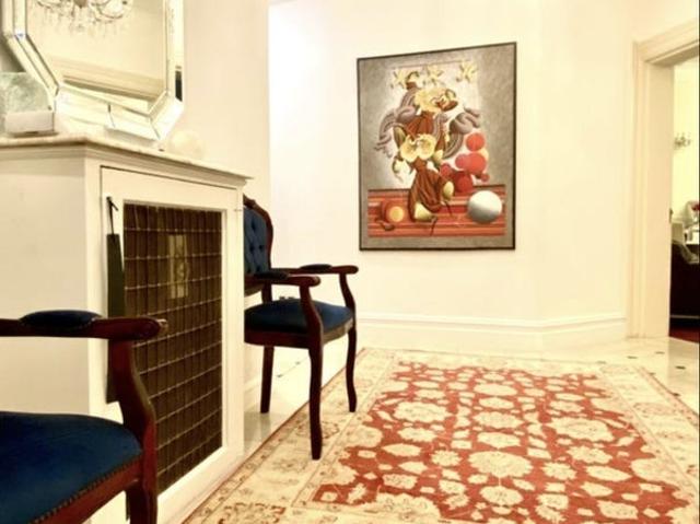 Room at Melbury Court, Greater London