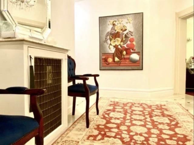 Room at Melbury Court, Greater London