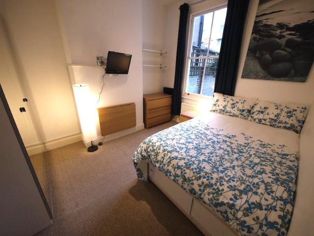 Room at Mellish Street, Greater London