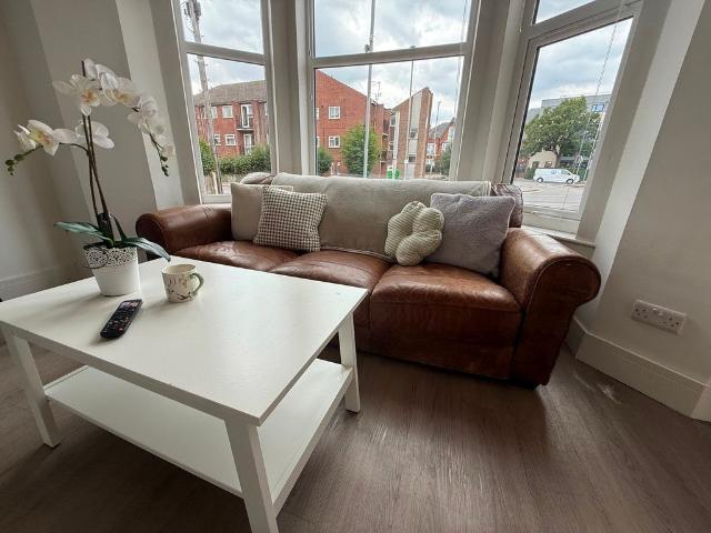 Room at Melton Road, Nottingham