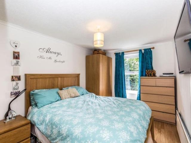 Room at Melville Close, Leeds