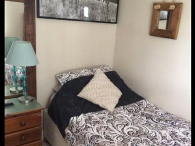 Room at Messenger Close, Crawley