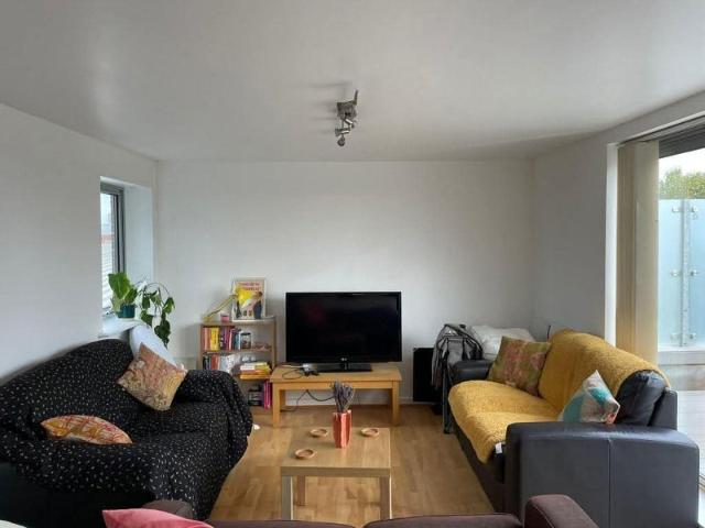 Room at Merchant Street, Greater London