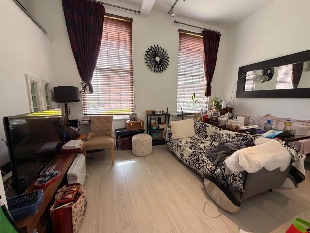 Room at Mere Street, Birmingham
