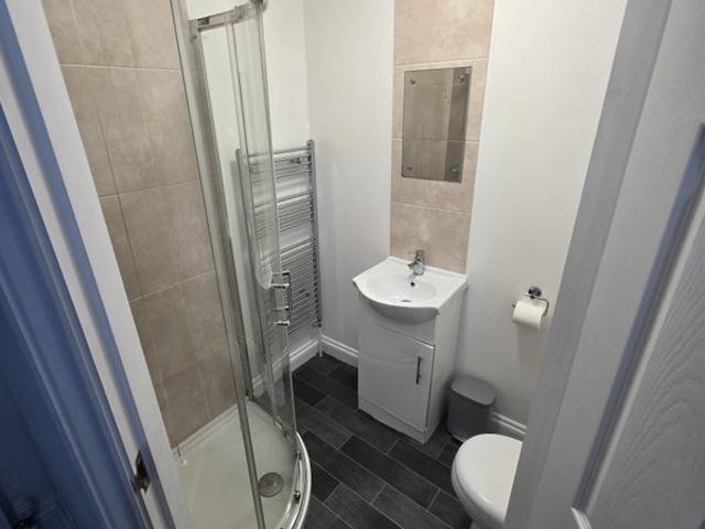 Room at Mere Road, Birmingham