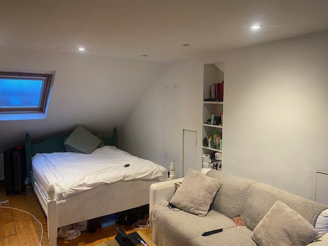 Room at Merton Hall Gardens, Greater London