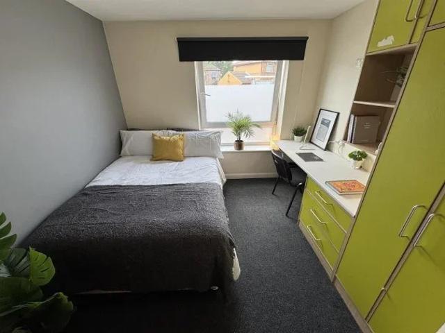Room at Middle Street, Nottingham