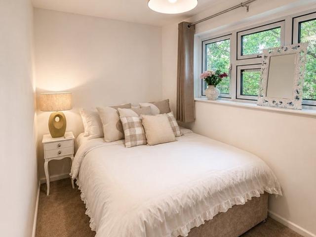 Room at Middlebere Crescent, Poole