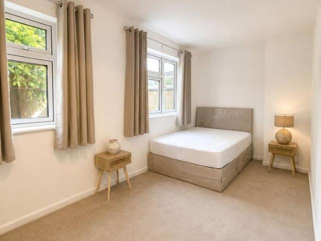 Room at Middlebere Crescent, Poole