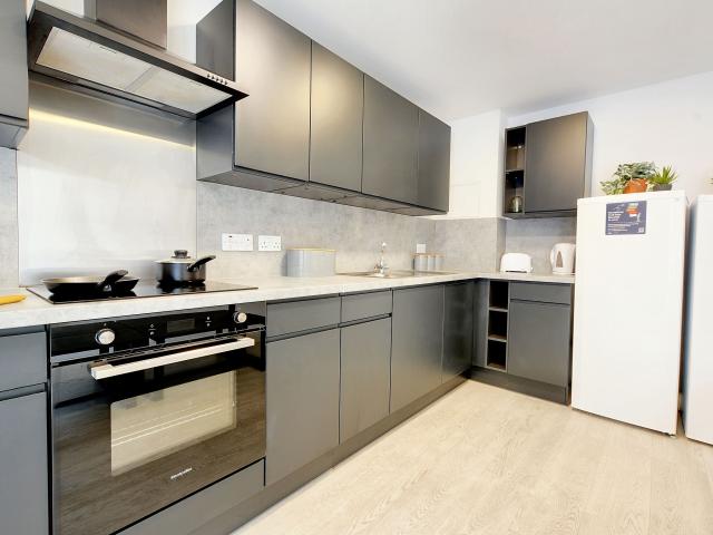 Room at Midland Way, Nottingham