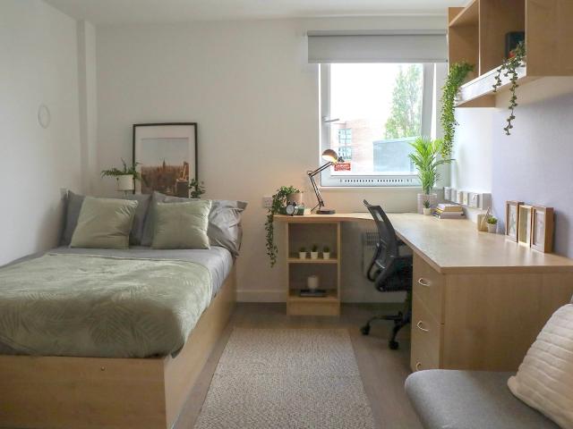 Room at Midland Way, Nottingham