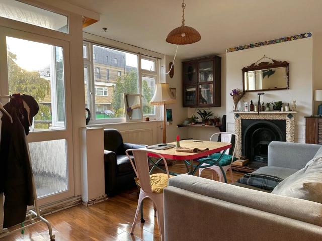 Room at Mildmay Park, Greater London