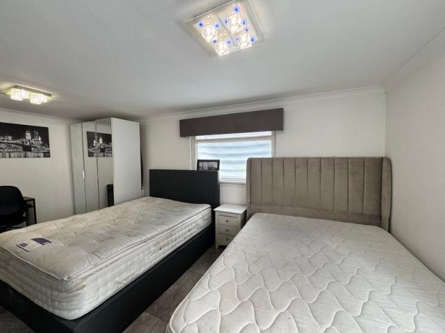 Room at Mill Court, Rutherglen
