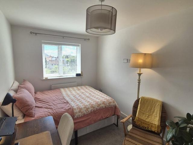 Room at Mill Lane, Bristol