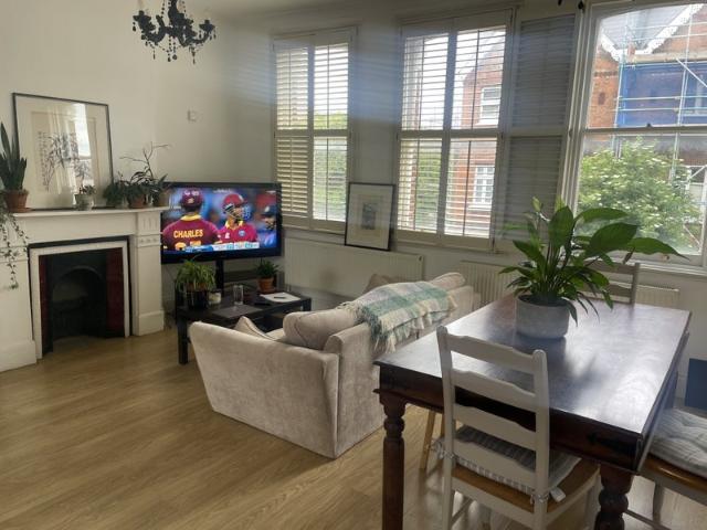 Room at Mill Lane, Greater London