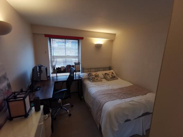 Room at Mill Street, Greater London