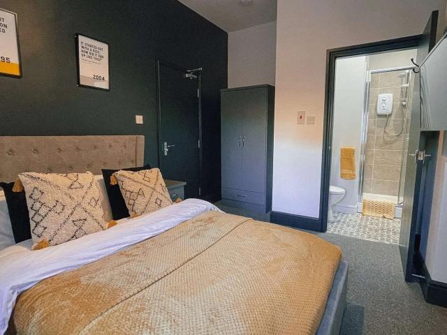 Room at Mill Road, Cleethorpes