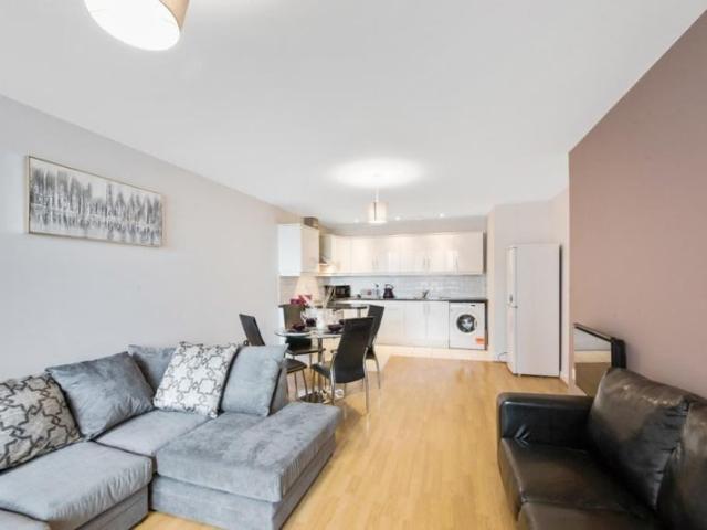 Room at Mill Road, Greater London