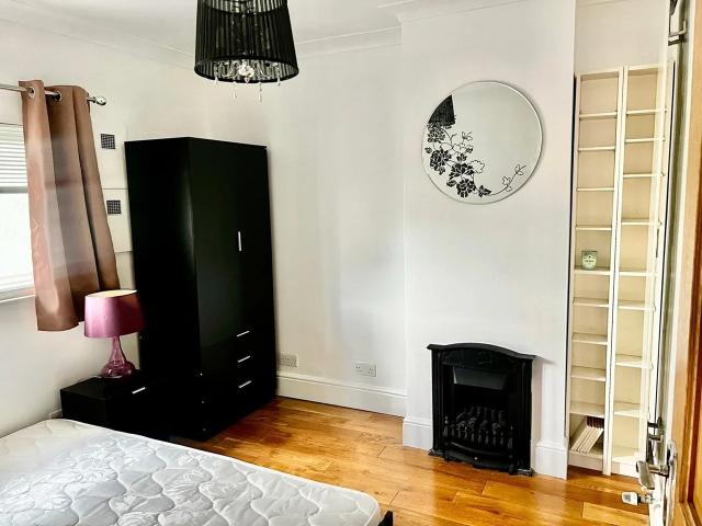 Room at Mill Road, Greater London