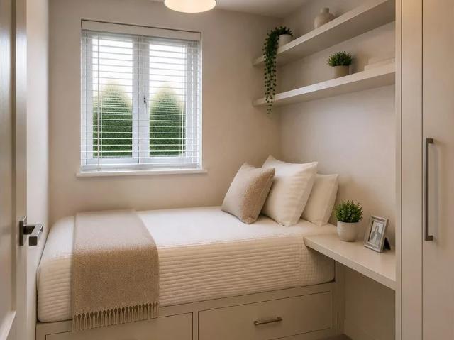 Room at Millais Close, Nuneaton and Bedworth
