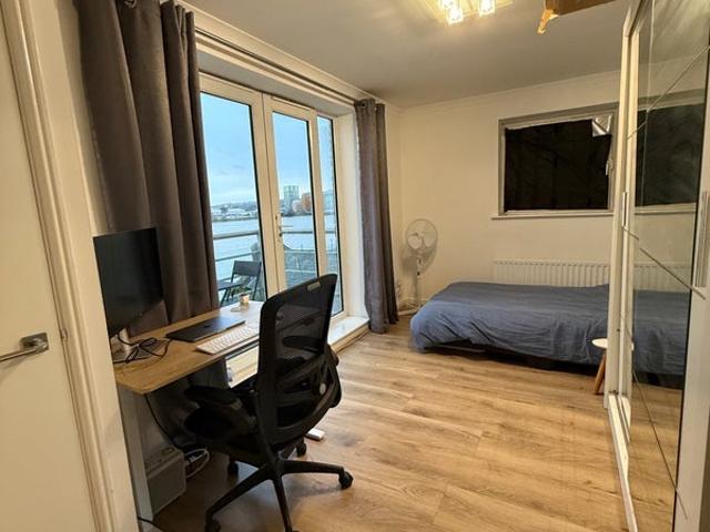 Room at Millennium Drive, Greater London