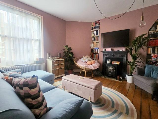Room at Millfields Road, Greater London
