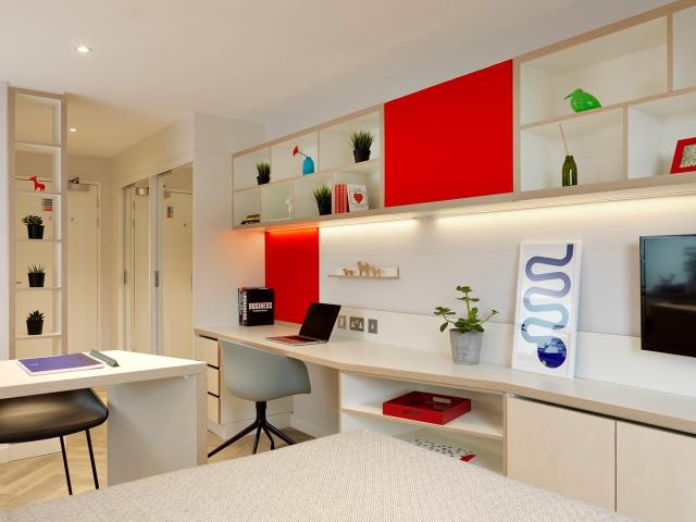 Room at Milton Road, Cambridge