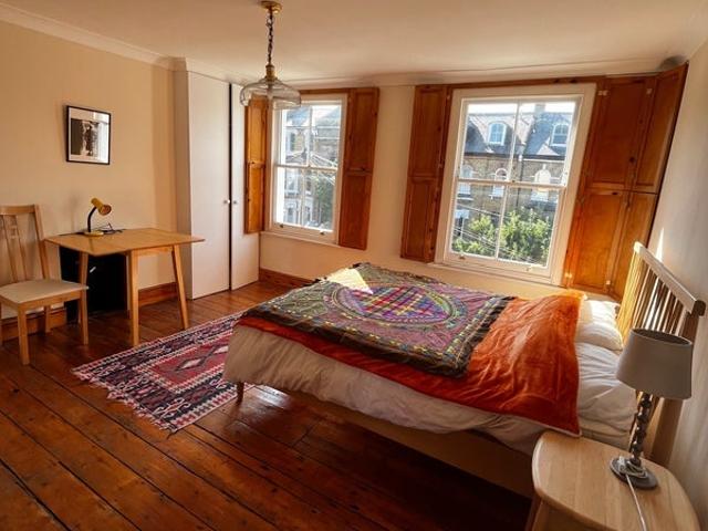 Room at Milton Road, Greater London