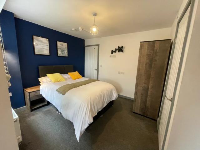 Room at Milton Road, Peterborough