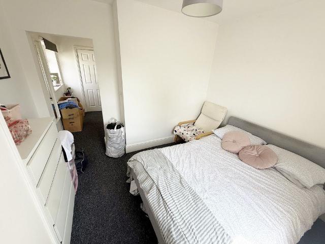 Room at Milton Road, Southampton