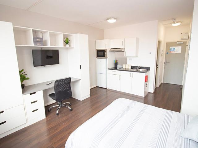 Room at Milton Street, Nottingham